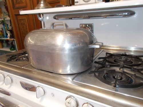 VERY NICE VINTAGE MAGNALITE GHC 13 Quart 12 Liter Roaster Dutch Oven w ...