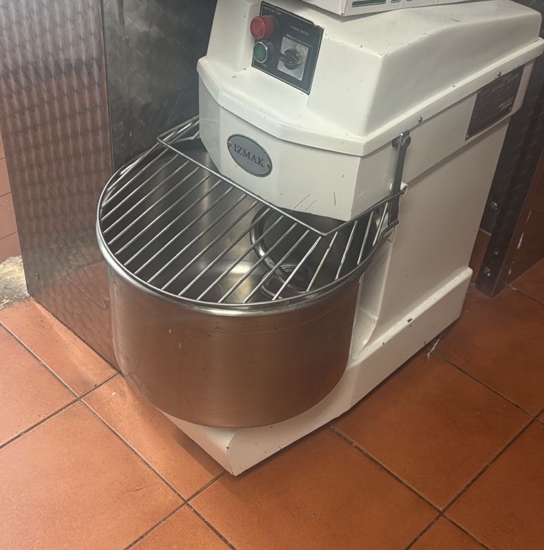 Pasta Pizza Calzone Dough Mixing Machine Well Maintained, Open For ...