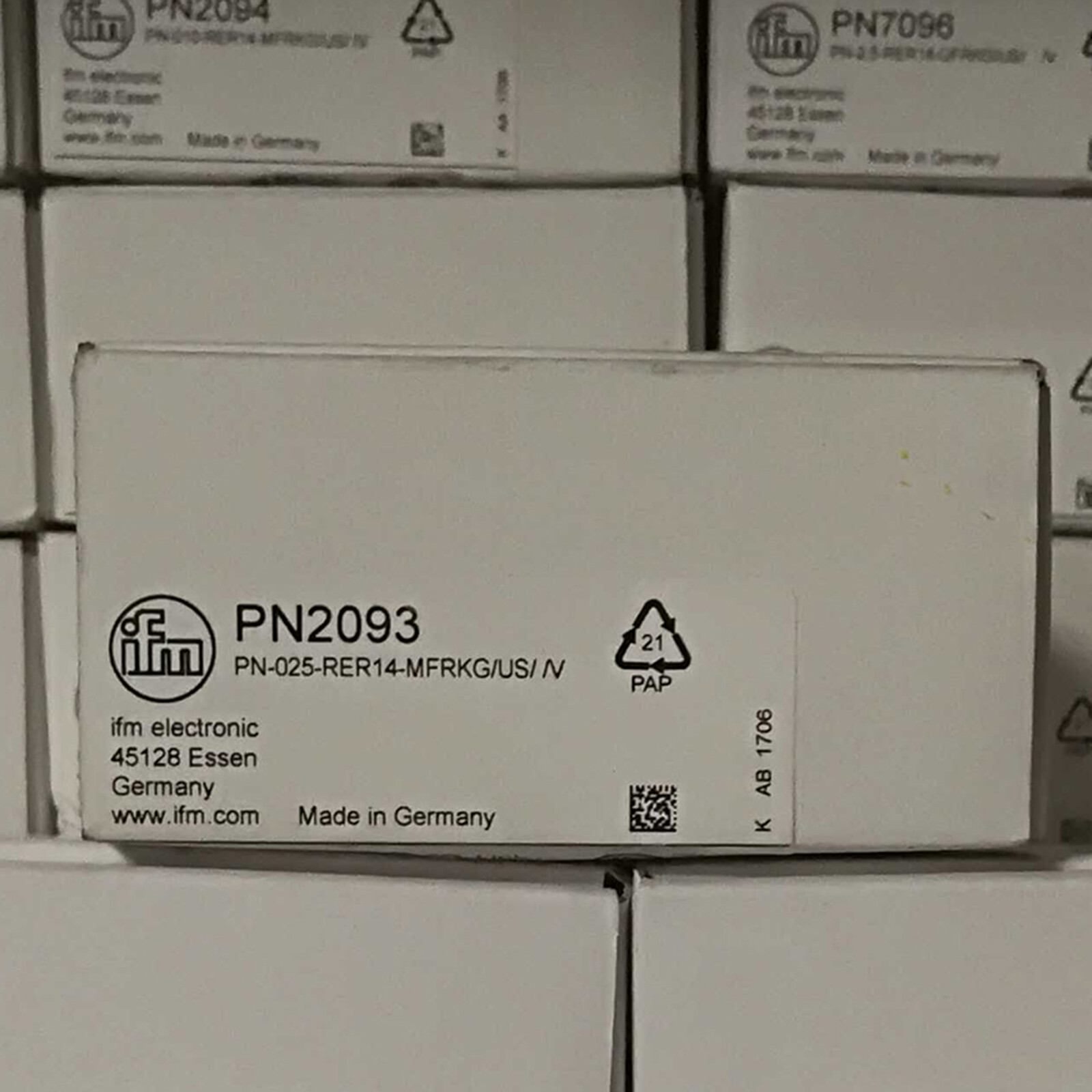 New PN2093 Pressure Sensor Transmitter In Box For IFM Free Shipping | eBay