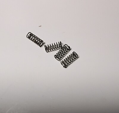 LIONEL 356 OPERATING FRIEGHT STATION SUSPENSION SPRINGS 356-48 SET OF 4 ...