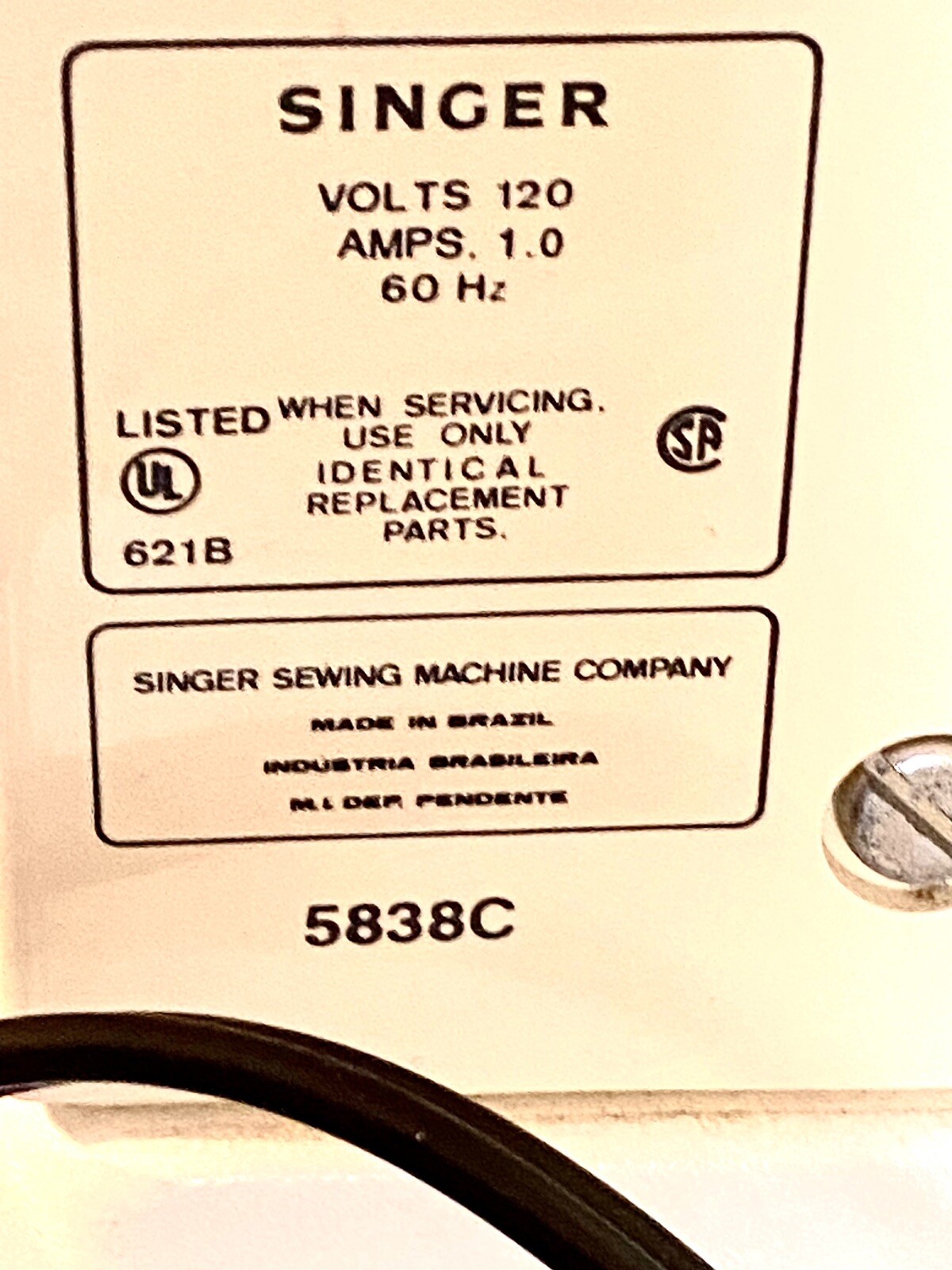 Singer Sewing Machine Model 5838C With Accessories Foot Pedal Manual ...