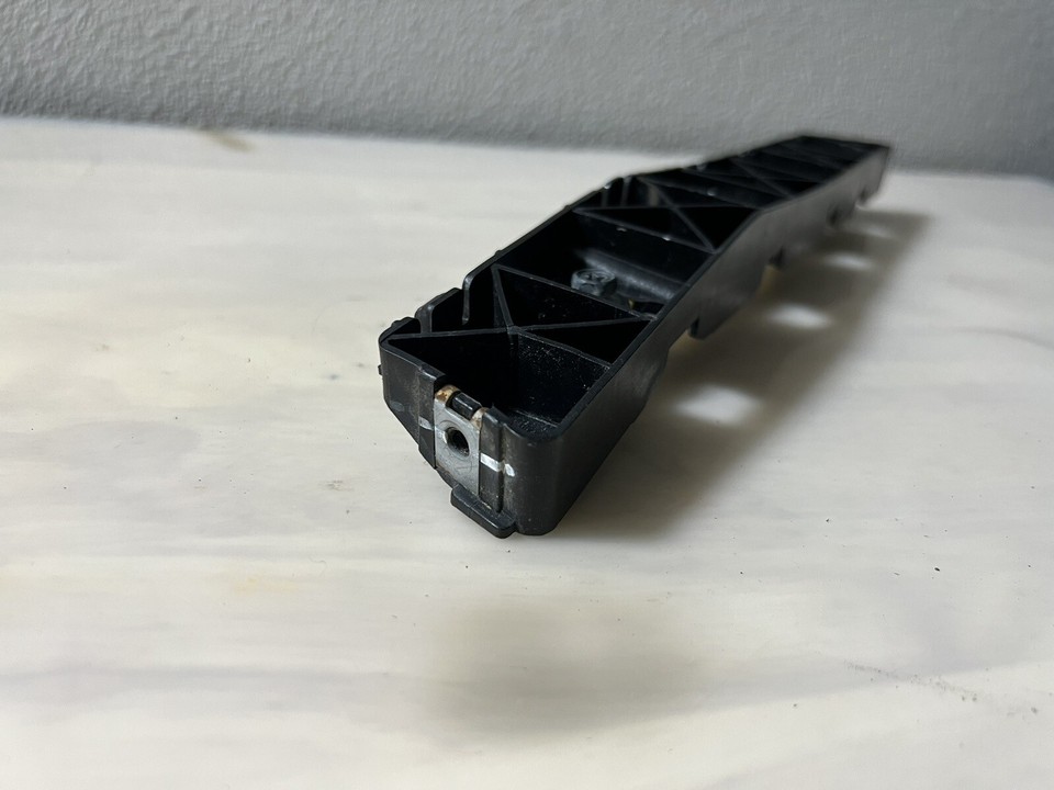 Genuine 2017-2018 Hyundai Elantra Rear Bumper Retainer Left Driver ...