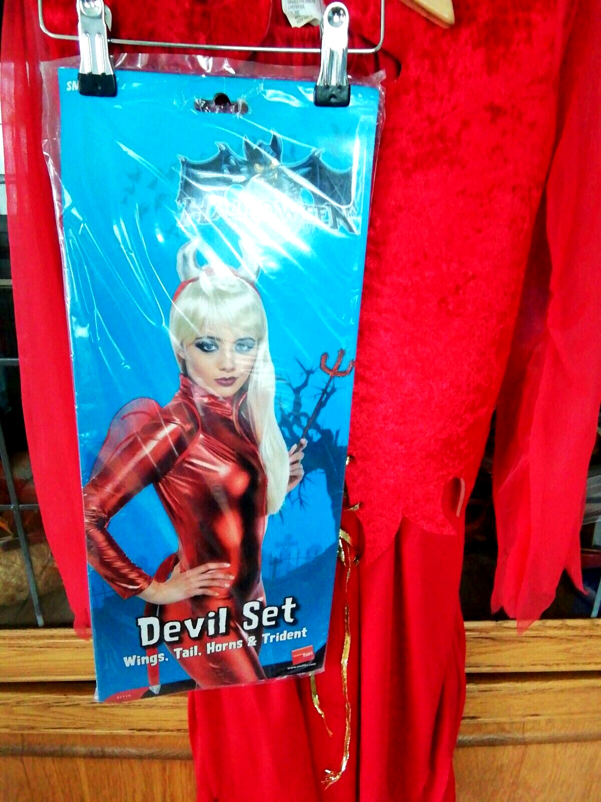 red Devil Costume size fits all + new set + with w… - Gem