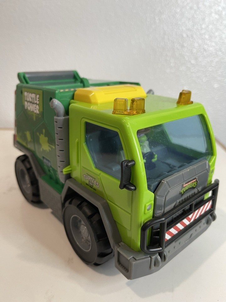 TMNT Teenage Mutant Ninja Turtles Thrash N’ Battle Garbage Truck Lights ...