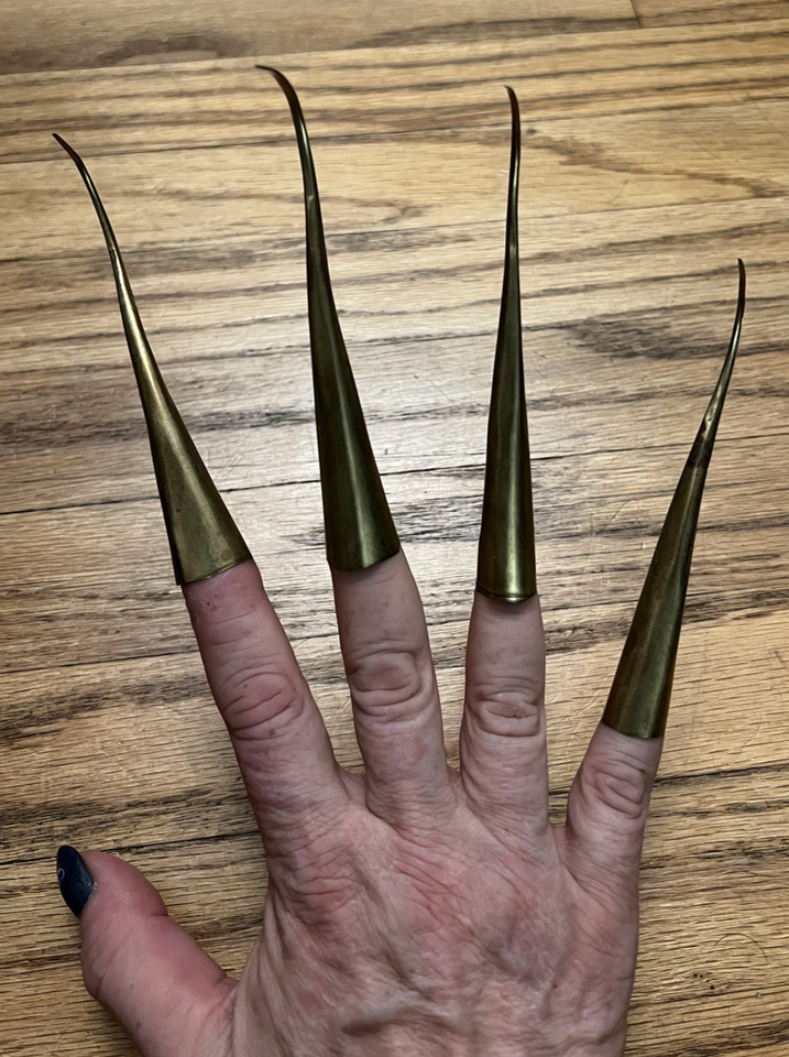 Extra Long Pointed Silver Metal Nail Stiletto Tips Chinese Style Dance ...