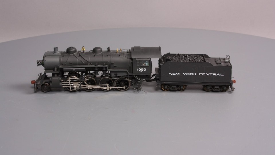 S-Helper 01102 S Gauge NYC 2-8-0 DC Steam Locomotive & Tender w ...