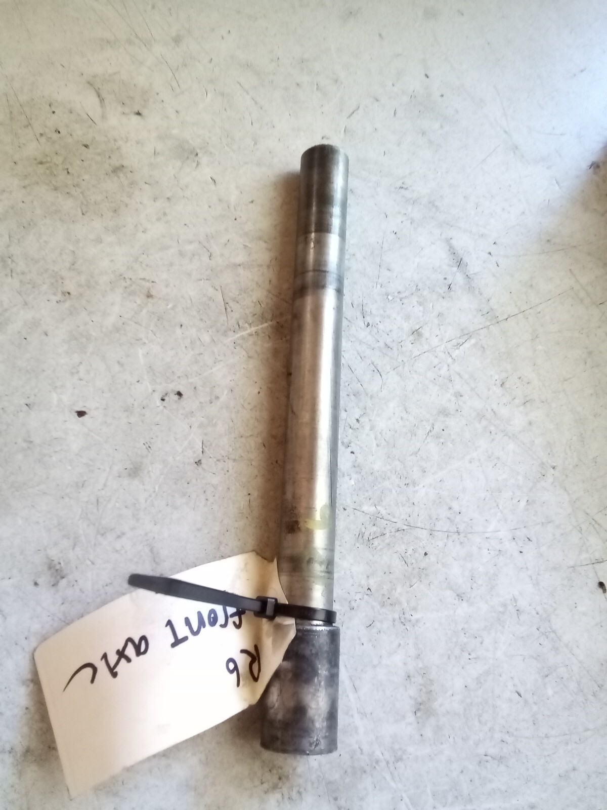 Yamaha YZF R6 '00 Front Wheel Axle | eBay