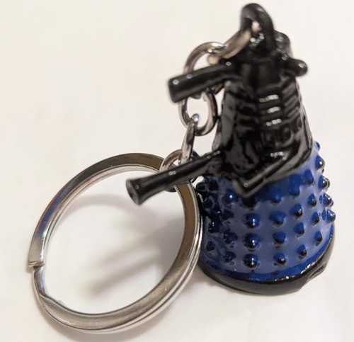 DR Doctor Who DALEK METAL Charm robot Figurine KEYCHAIN cosplay key ...