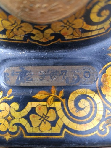 Antique Singer sewing machine and desk. G series serial number. | eBay