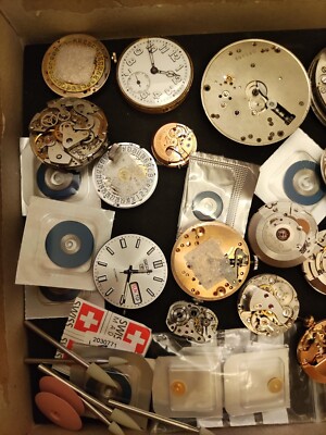 Used watch movements/bits for spares or repairs (as-is for watchmaker ...