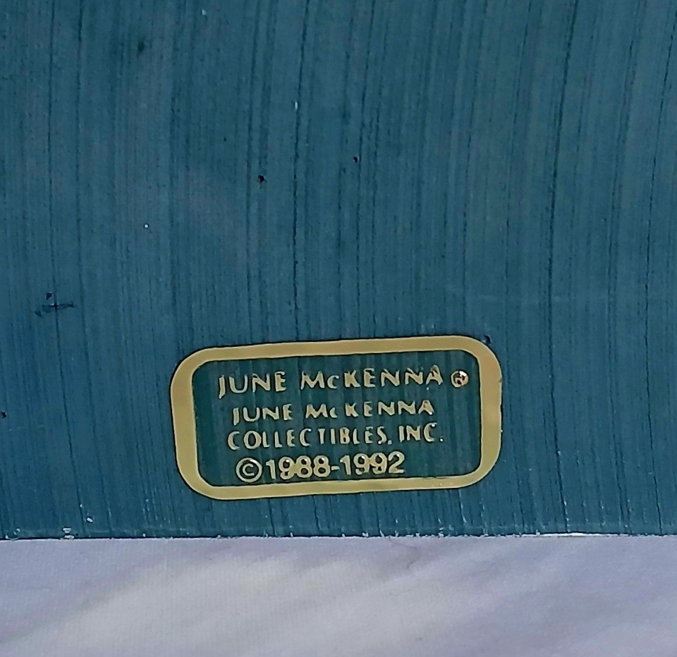 Lot June McKenna Figurines Ornaments Santa & Mrs. Claus Carolers ...