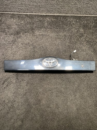 2004-2009 Toyota Prius Rear Trunk Tailgate Trim Handle Molding OEM ...