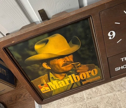 Vintage Marlboro Man Lighted Advertising Clock Sign Philip Morris ...