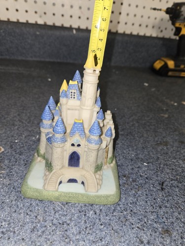 Disney Attraction Figure/Figurine Resin Hinged Box - CINDERELLA CASTLE ...