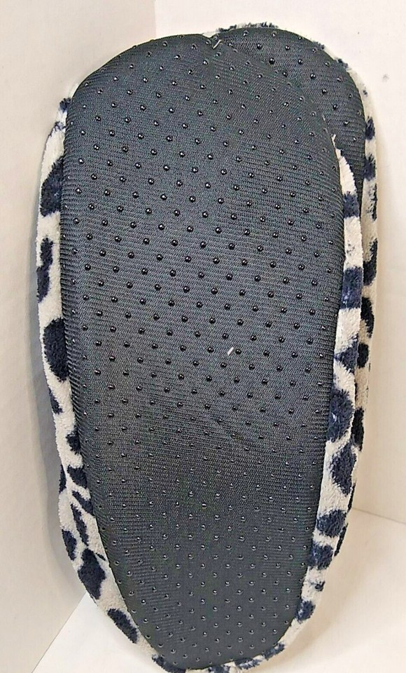 Ladies Slippers Isaac Mizrahi Leopard Print Textured Soles Med or Large ...