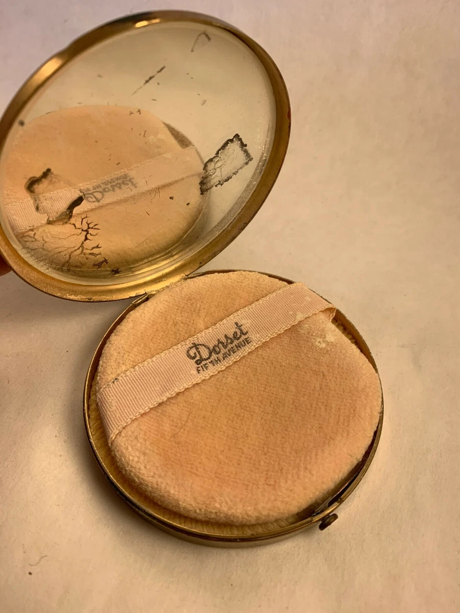 1940 Makeup Compact | Saubhaya Makeup