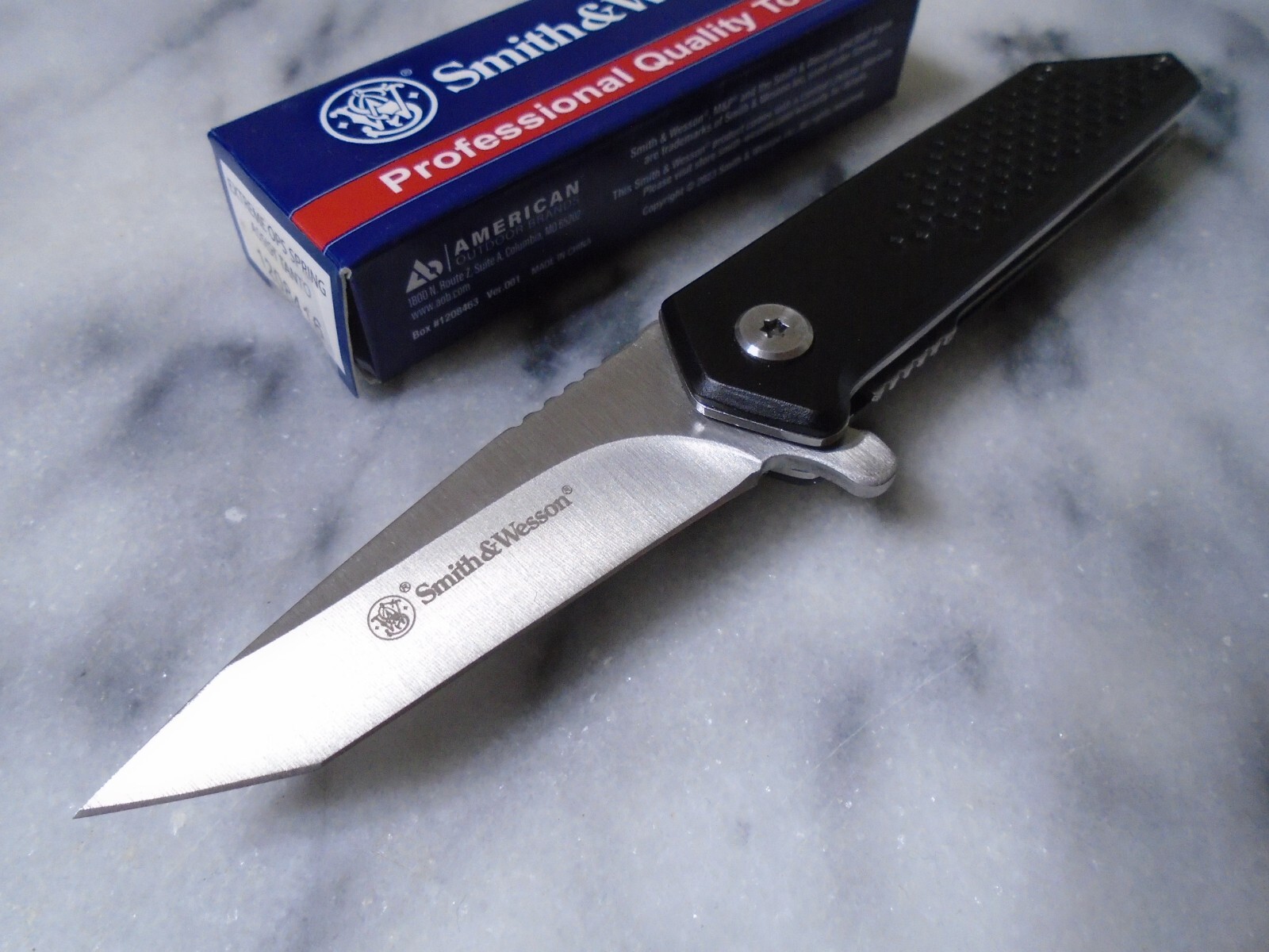 Smith & Wesson Extreme Ops Assisted Open Aero Tanto Pocket Knife Folder ...