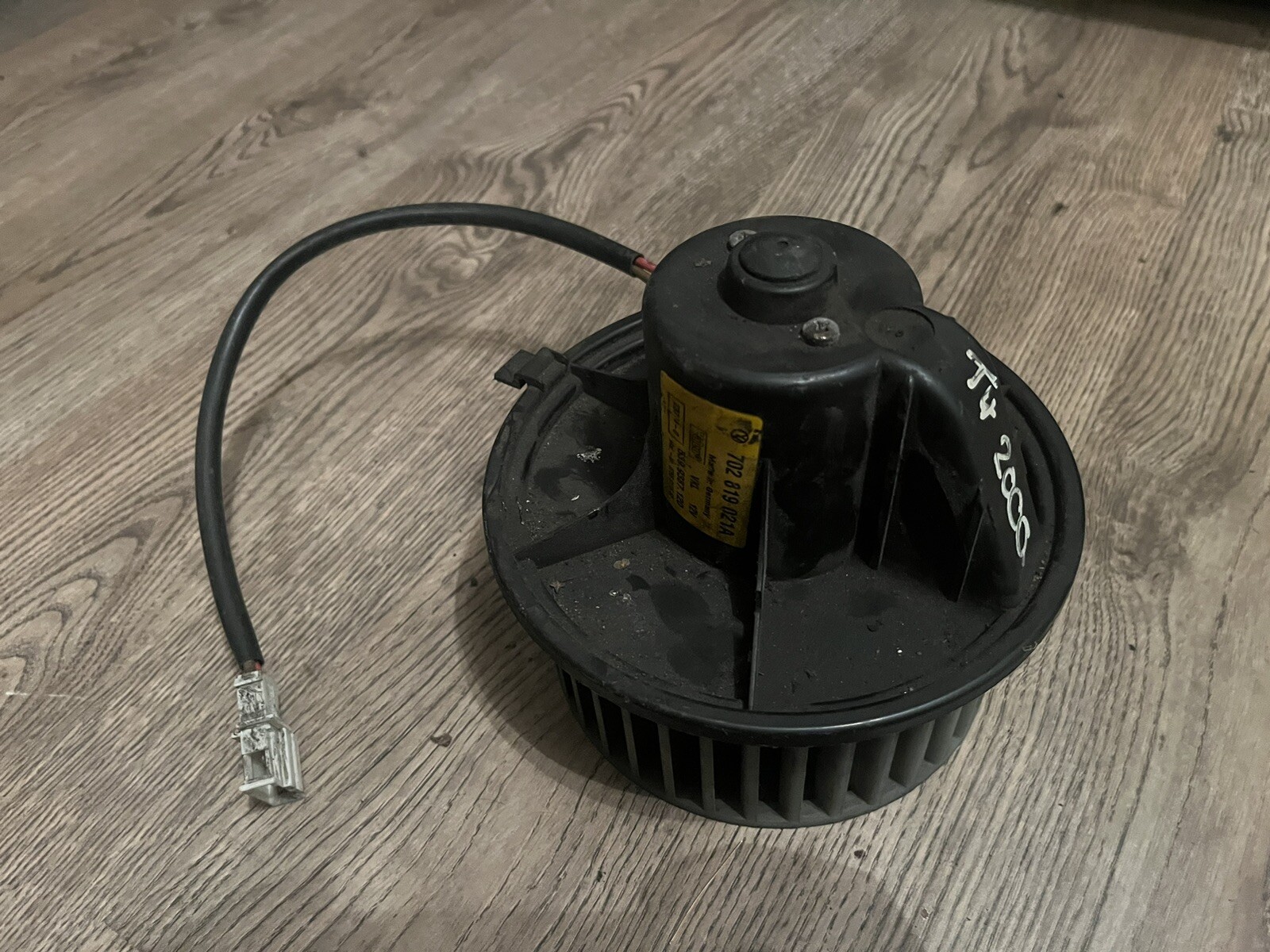 VW T4 caravelle transporter heater blower motor 702819021A (non aircon ...