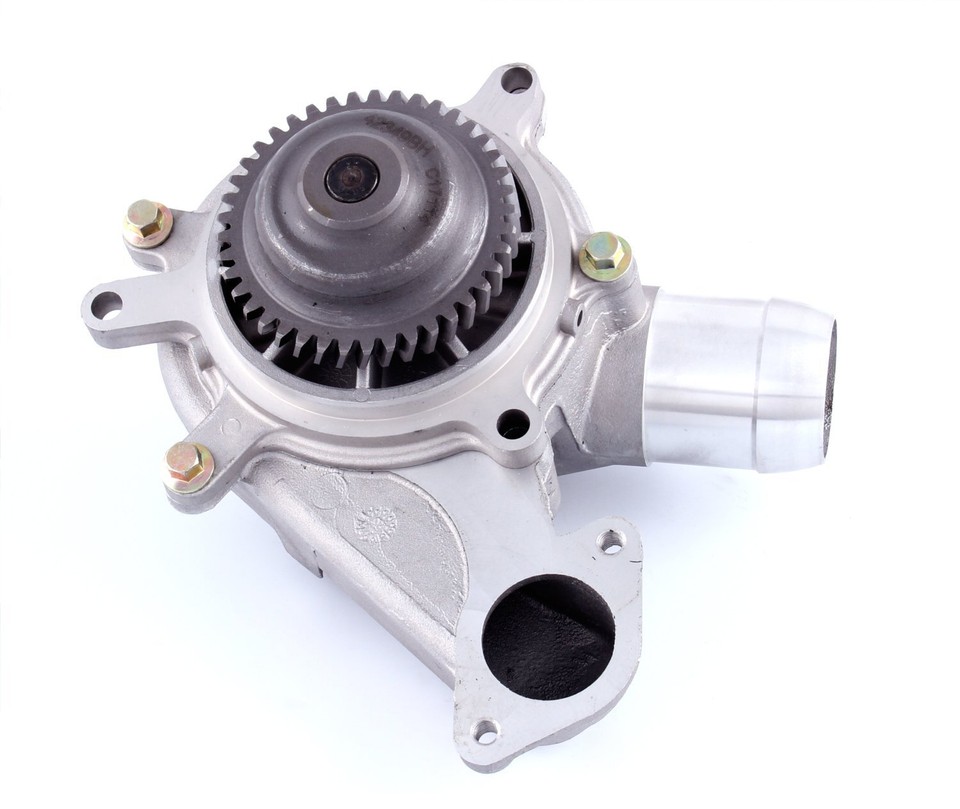 Gates Engine Water Pump For 2001-2005 Chevrolet Silverado 3500 6.6L V8 ...
