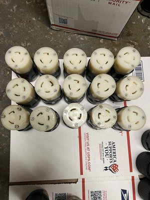 Plugs - Twist Lock Leviton