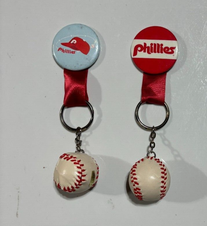 PHILADELPHIA PHILLES MLB 1970+80'S WORLD SERIES PINBACK/BUTTON+BALL ...