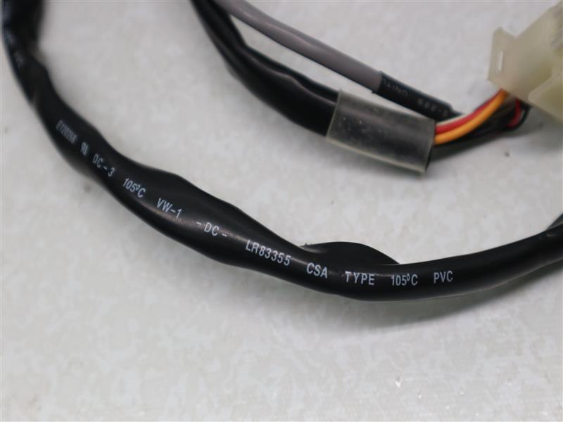E120268 LR83355 CSA TYPE 105C PVC 6-Pin (2) to 3-Pin Female-Female ...