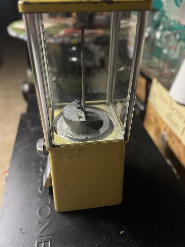 Retro Vintage Northwestern GLASS Globe Candy Gumball Machine Model 60 ...