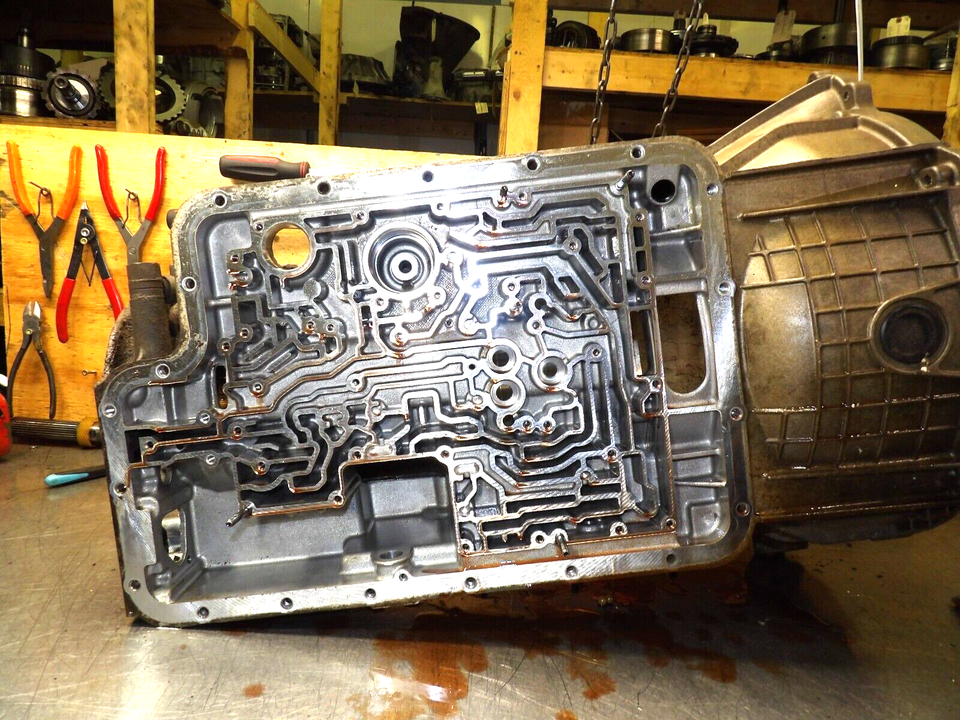 Ford 4R100 Automatic Transmission 351W Small Block " Case " Very Good ...