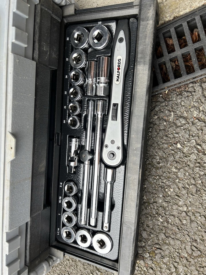 Halfords boxer 1/2" 3/8" And 1/4" socket set In Tool Chest See Photo's ...