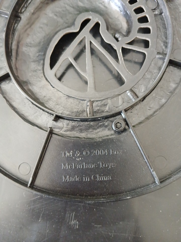 Alien vs Predator SACRIFICIAL CHAMBER FLOOR BASE Mcfarlane 2004 NO Box ...