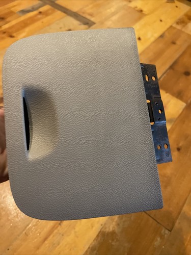 Center Console Rear Cup Holder Assy OEM Avalanche Suburban Tahoe Yukon ...