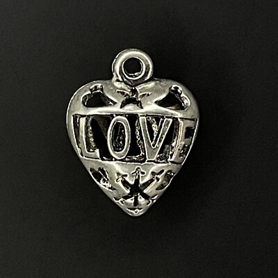 Hollow Love Heart Charm Pendant x 5 , Silver Coloured Alloy Metal ...