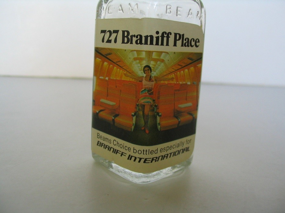 VINTAGE 727 BRANIFF PLACE INTERNATIONAL AIRLINES MINI JIM BEAM BOTTLE ...
