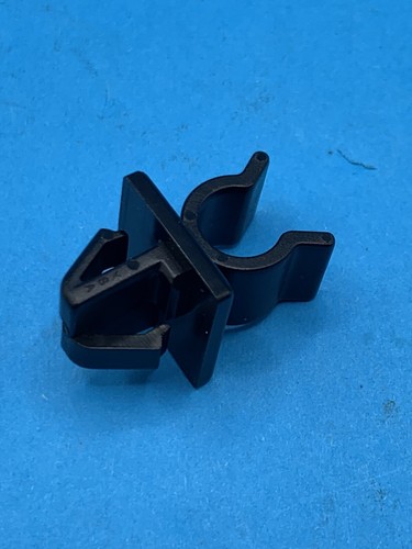 Hood Prod Rod Retainer Clip for Mazda 6 CX-7 CX-5 Replaces L206-56-652A ...