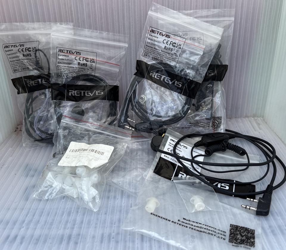 Lot Retevis Walkie Talkie (7x), Dock Station, chargers, earpieces ...