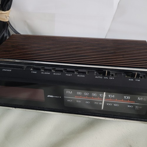 Vintage Kmart Digital Clock Radio AM/FM Model 06-30-75 | eBay