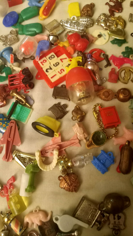 250 Vintage Gumball Toys Cracker Jack Prizes No Junk Drawer | eBay