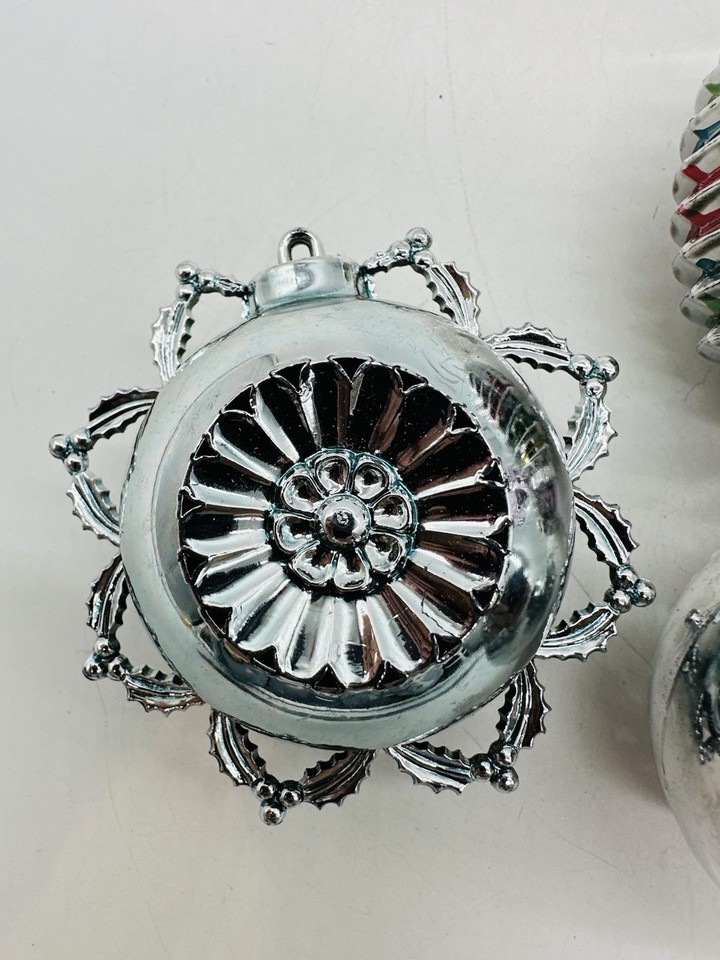 Vtg Lot Bradford Unbreakable Filigree Plastic Round Ball Bell Flower ...