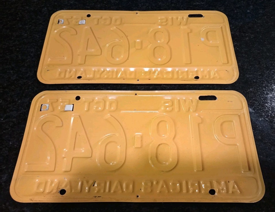Vintage Wisconsin License Plate Set Front Back 1958 P18-642...NICE PAIR ...