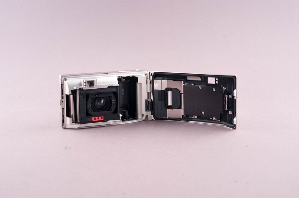 Olympus MJU V Quartz Date 35mm Point & Shoot Film Camera | eBay