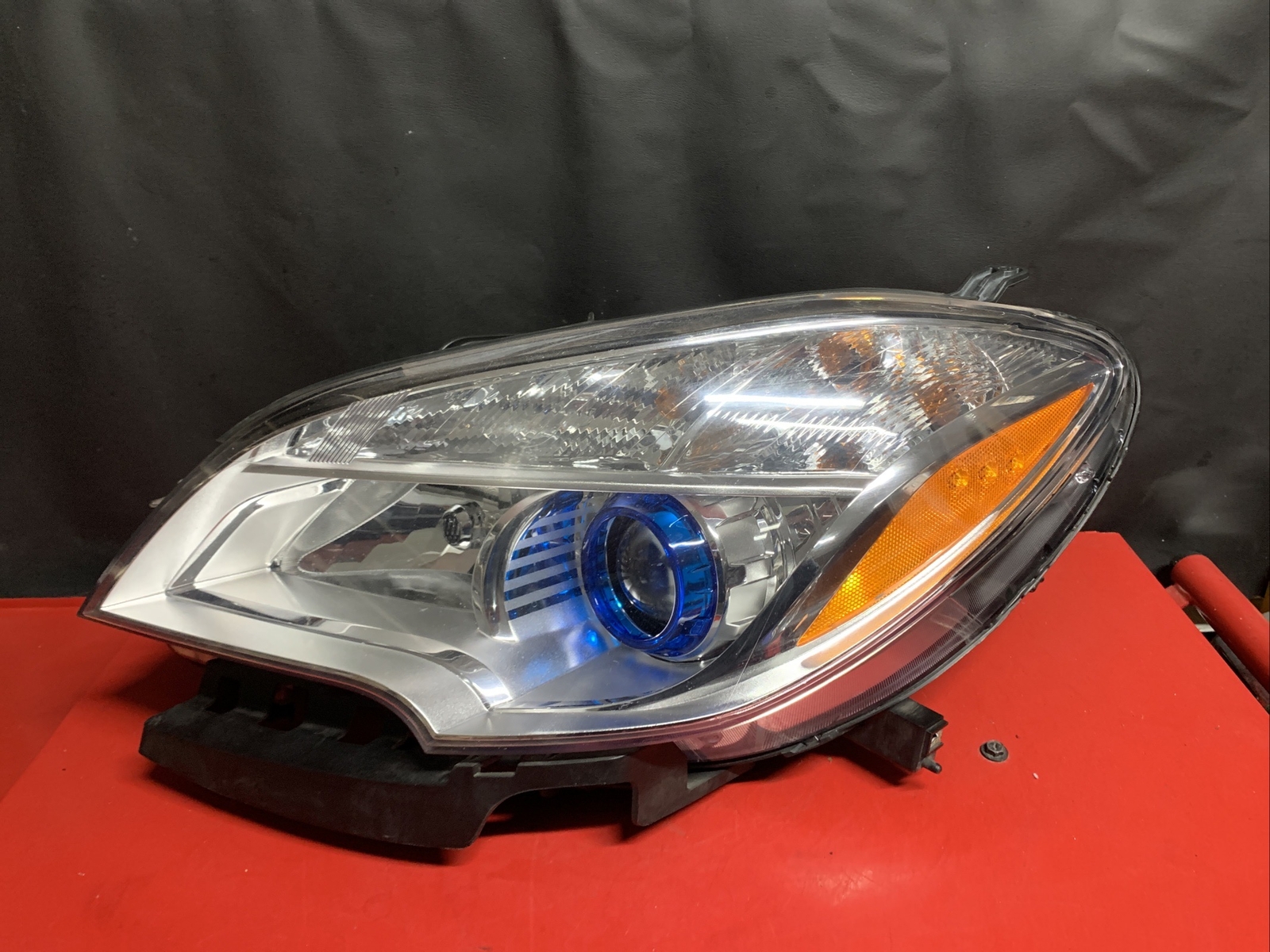 2013-2016 BUICK ENCORE OEM FACTORY LEFT DRIVER HALOGEN HEADLIGHT E1X | eBay