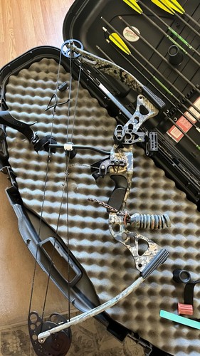 PSE Diamondback Pro Compound Bow w/ case 29” draw length, 70lb draw | eBay