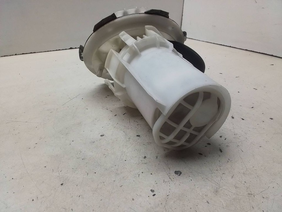 Opel Vectra C 2006 Diesel in tank fuel pump level sender 81189631 ...