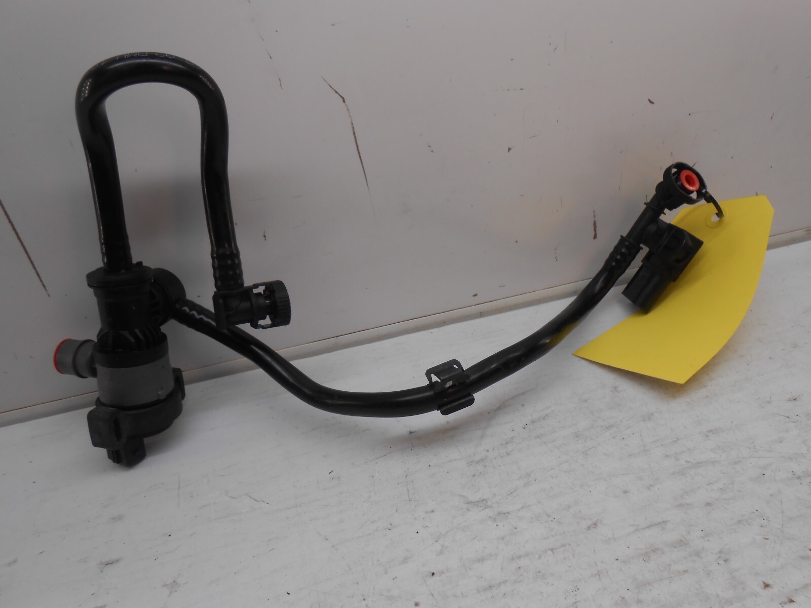 2015 Bmw 328i Fuel Tank Breather Hose