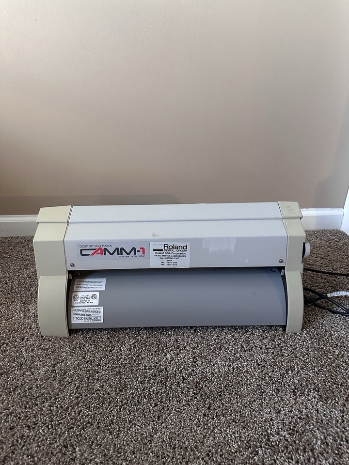 Roland CAMM-1 Desktop Vinyl Sign Maker | eBay