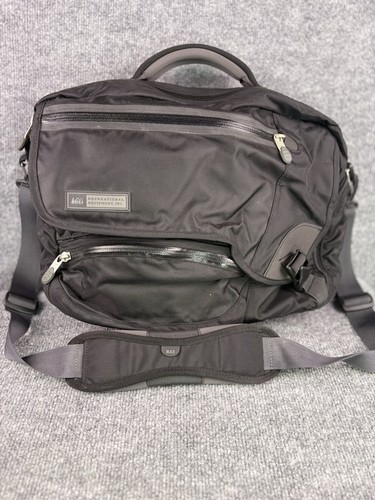 REI Padded Crossbody Laptop Messenger Bag - Black EUC | eBay