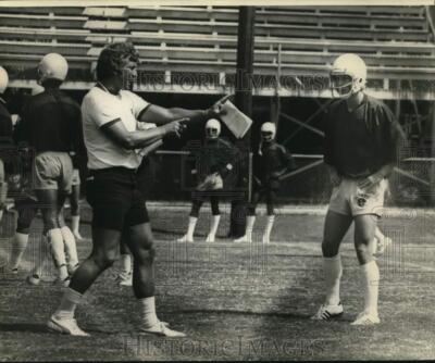 1979 Press Photo University of Arizona Head Football Coach Larry Smith ...