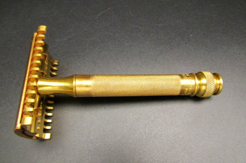 GILLETTE Antique "NEW GILLETTE" safety Razor Early 1930's Made In U.S.A ...