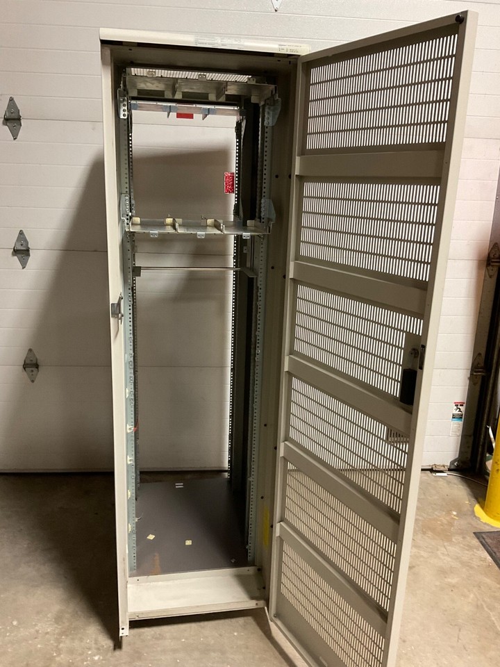 DEC DIGITAL Equipment Corp 19” rack mount equipment network Cabinet 79 ...