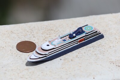 1:1250 World Navigator (Atlas Ocean Voyages) Waterline Cruise Ship ...